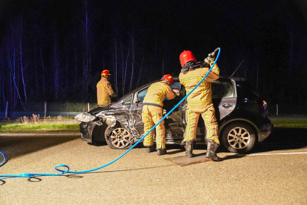 Gewonde bij botsing tussen twee personenauto’s - 112Brabant