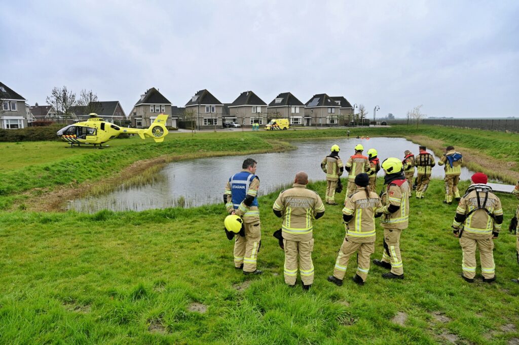 Brabantse hulpdiensten rukken massaal uit na aantreffen kinderfiets aan waterkant - 112Brabant