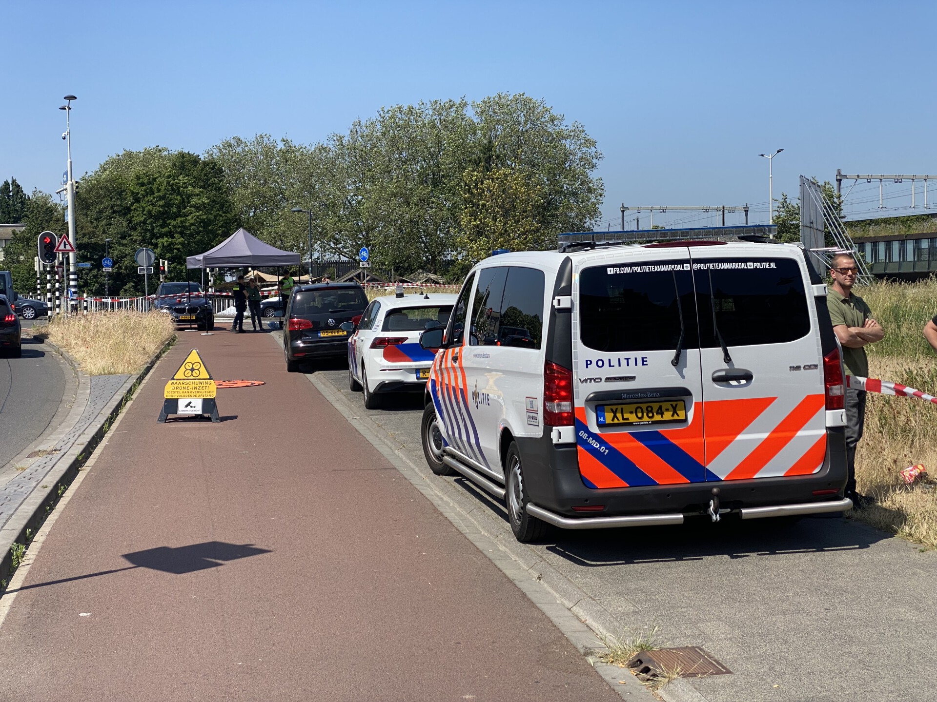 FOTO SERIE: Lichaam aangetroffen, politie doet onderzoek in Breda - 112Brabant