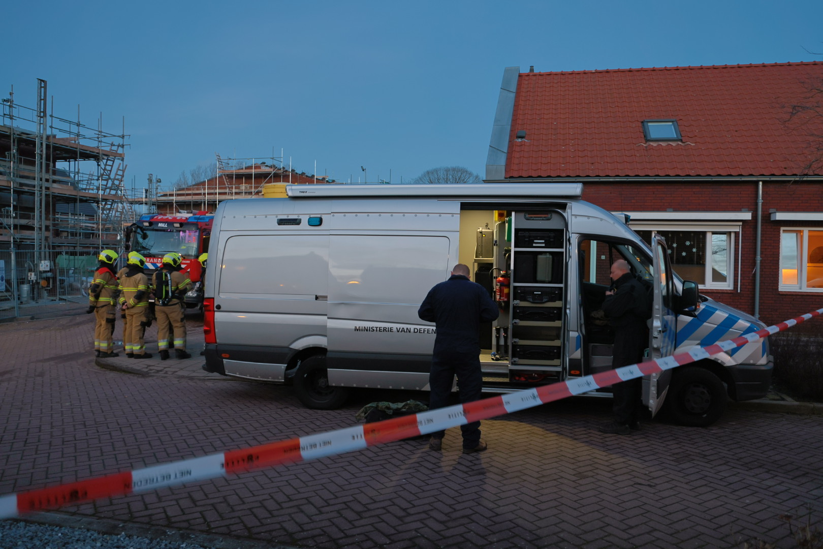 Politie ontdekt zwaar vuurwerk, drugs én wapens in woning - 112Brabant Politie ontdekt zwaar vuurwerk, drugs én wapens in woning - 112Brabant