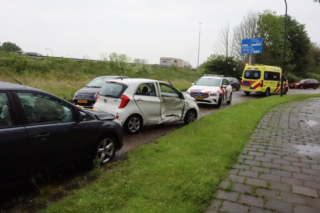 Twee auto’s beschadigd na ongeval - 112Brabant