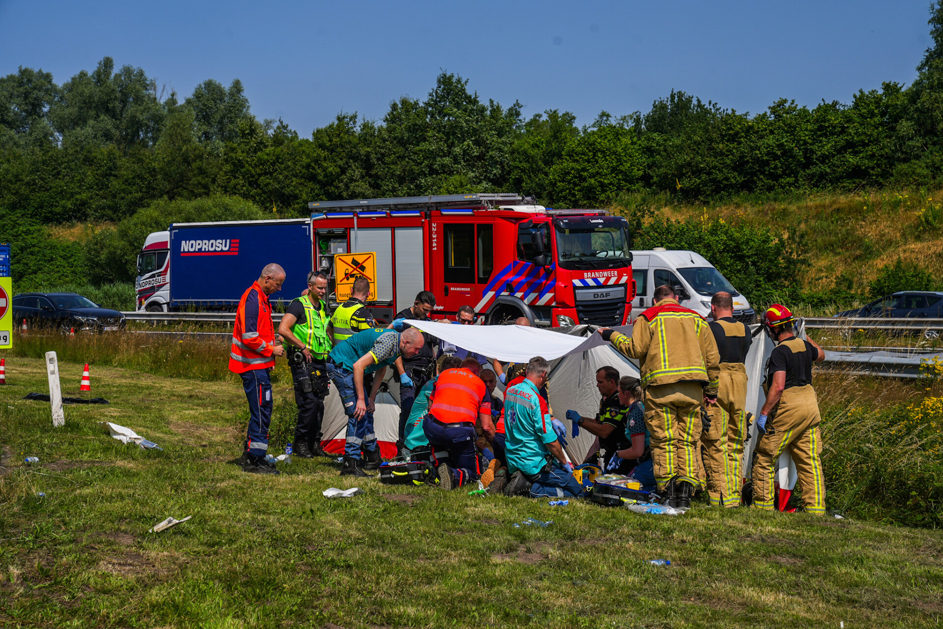 Motorrijder overleden bij ongeluk op A67 - 112Brabant