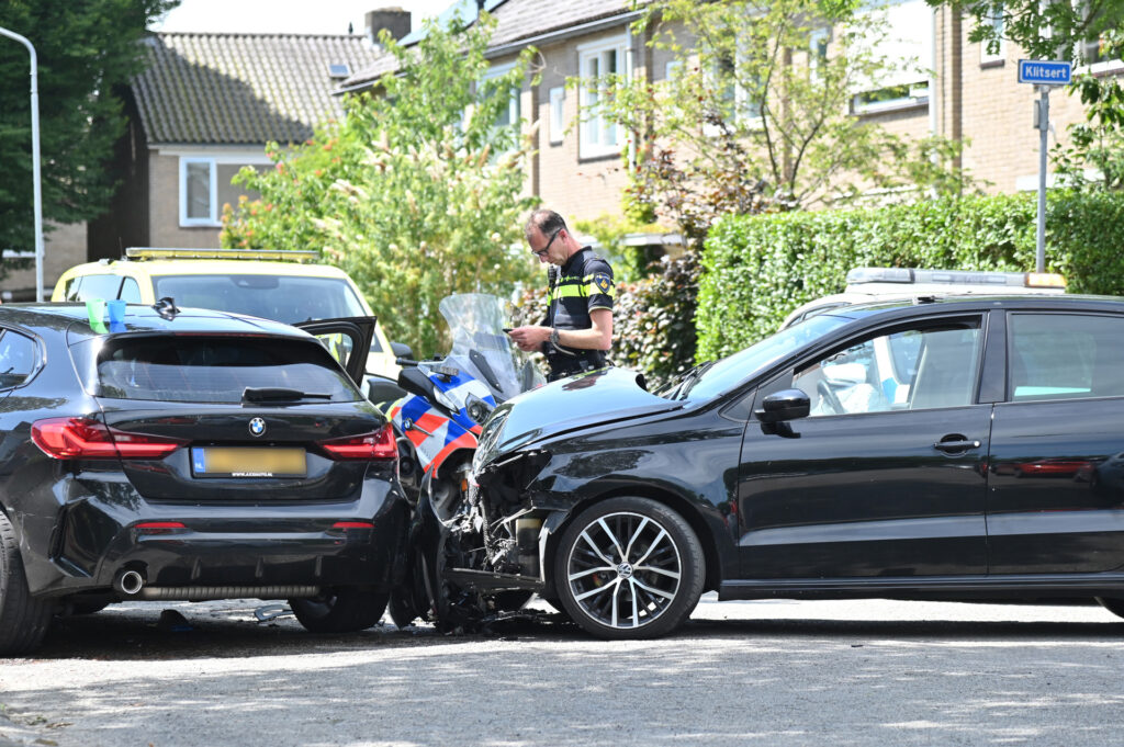 Veel schade na ongeval op kruispunt - 112Brabant
