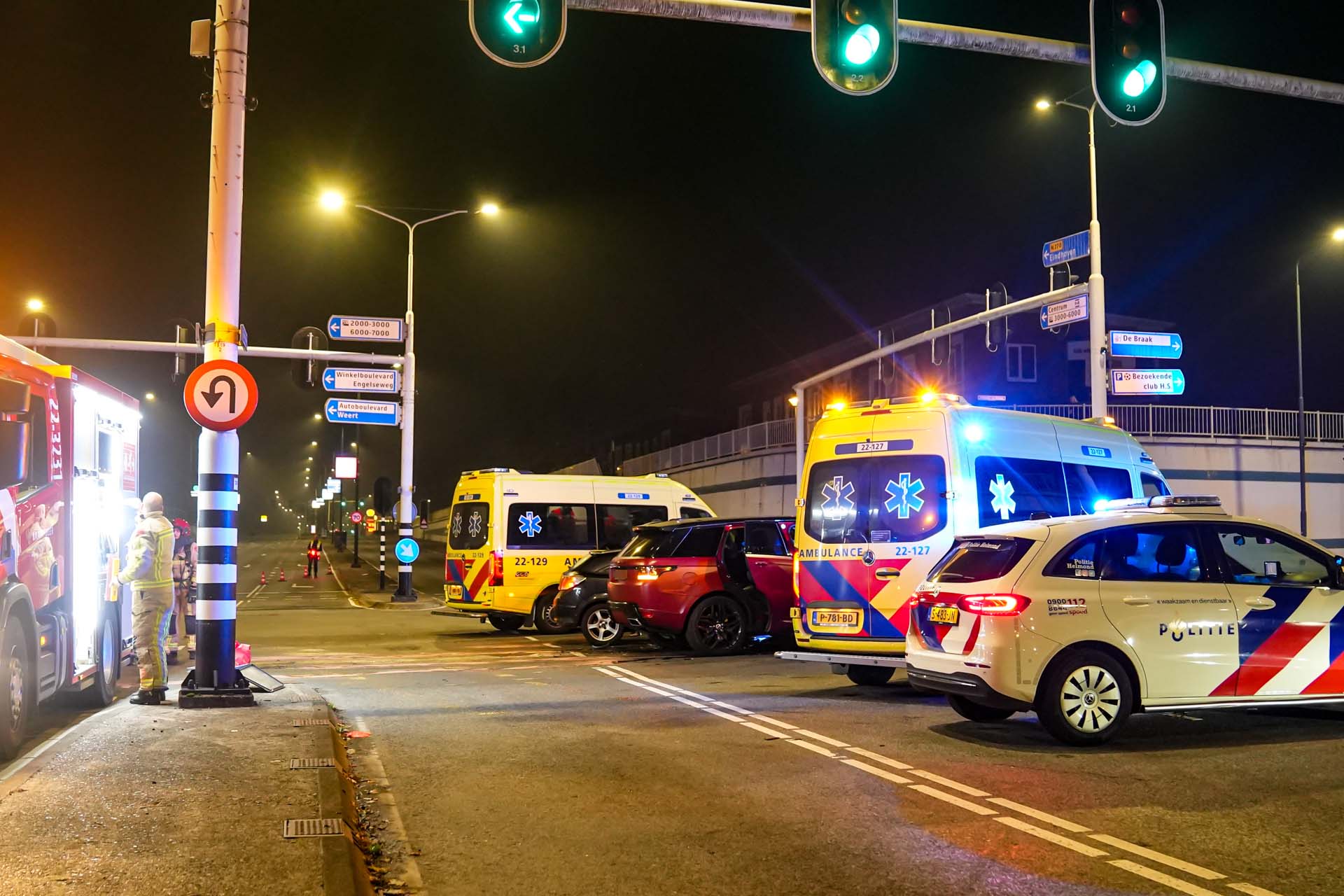 Automobilist vlucht na ongeval, inzittende gewond naar ziekenhuis - 112 Nederland