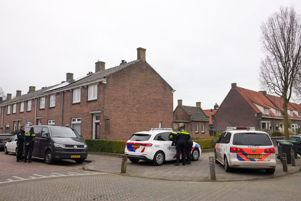 Overleden persoon gevonden in woning, politie doet onderzoek - 112Brabant
