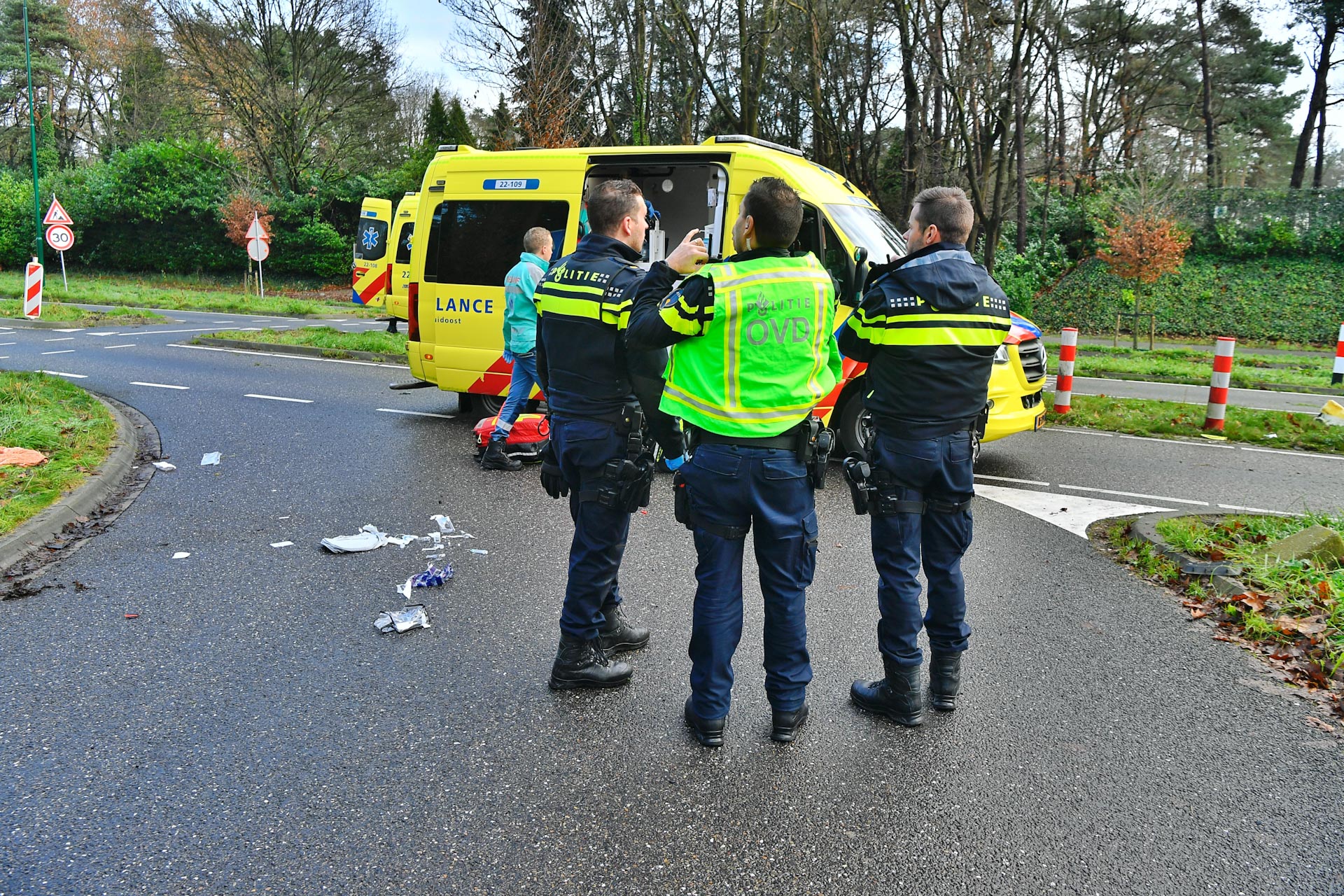 Motorrijder zwaargewond na botsing met auto - 112Brabant