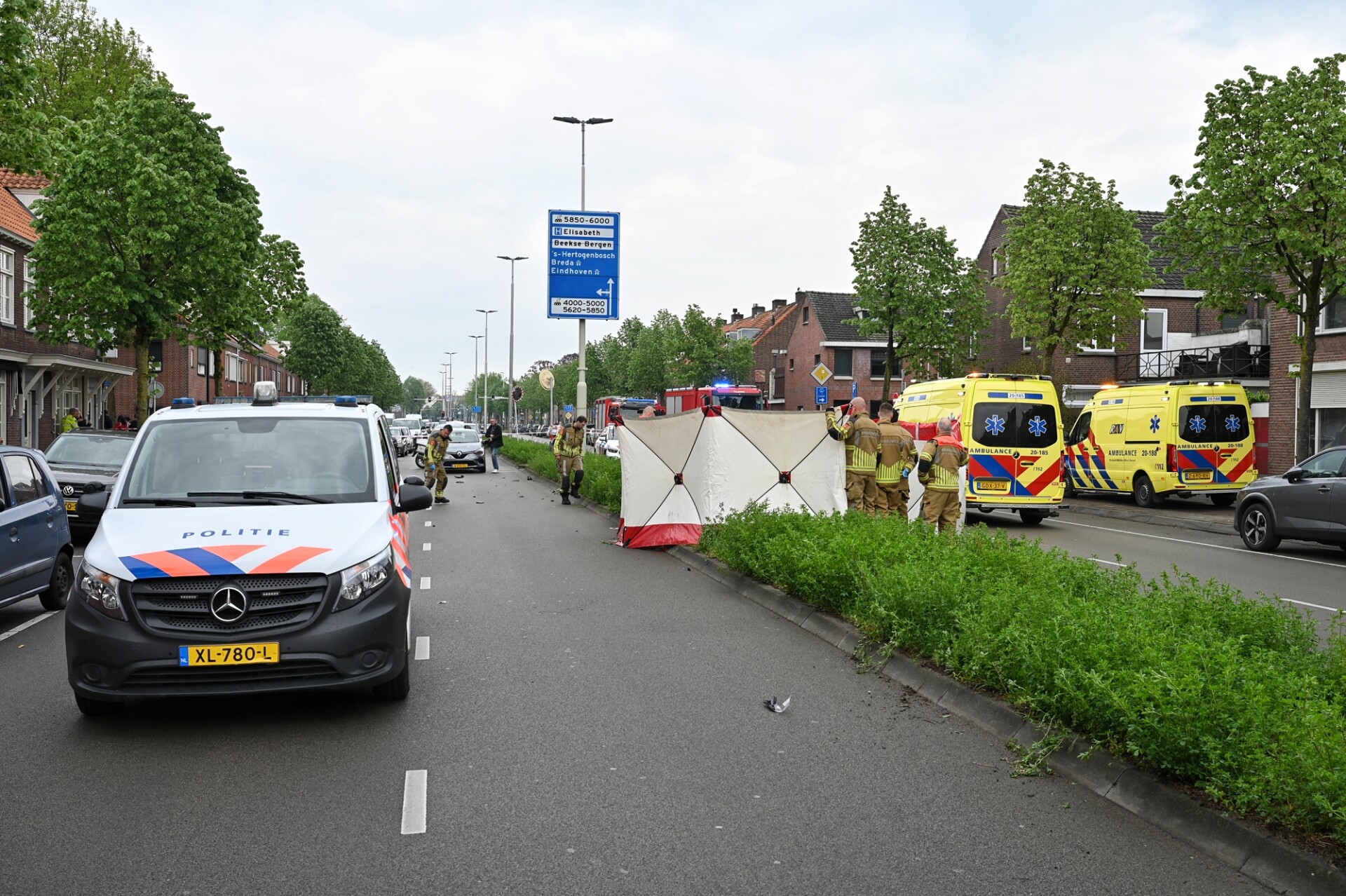 Fietser overleden na aanrijding met auto - 112 Nederland
