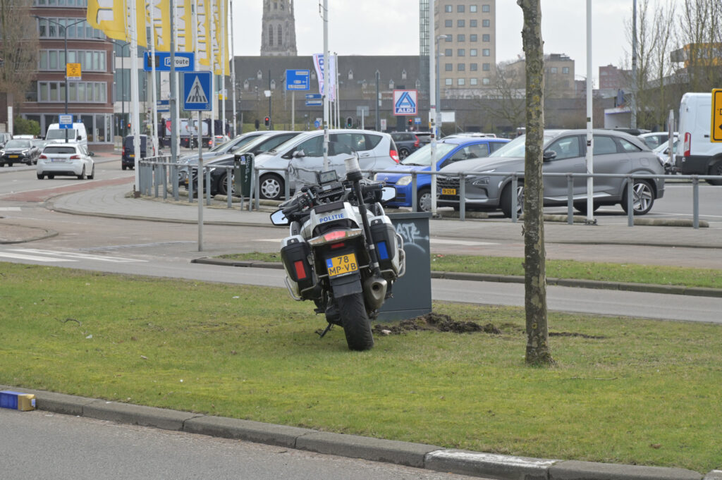 Motoragent gewond na val met dienstmotor - 112Brabant
