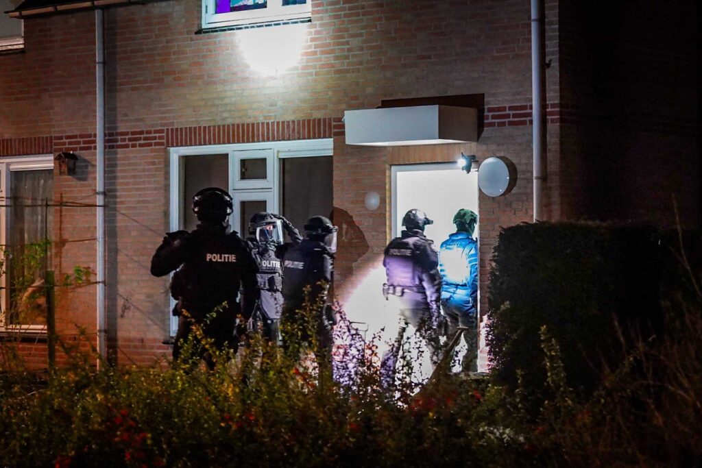 Twee aanhoudingen na politie-invallen - 112Brabant